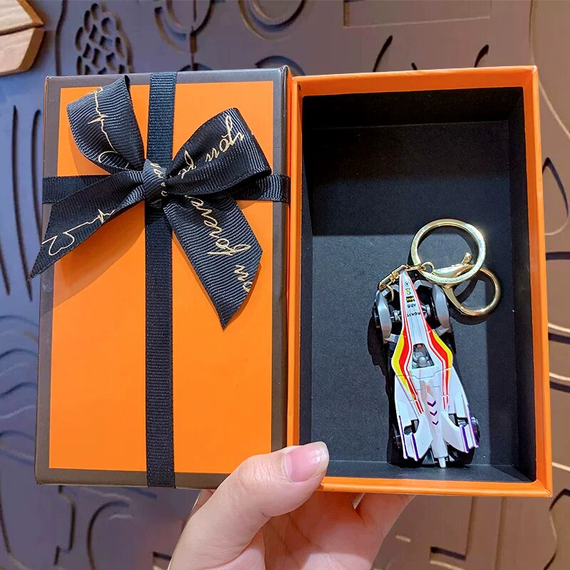 Брелок для ключей в виде гоночного автомобиля Формулы-1, подвеска для рюкзака для мужчин и детей, маленькие аксессуары