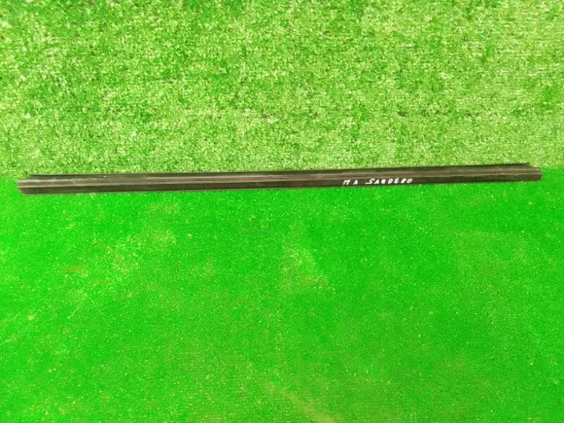 Молдинг стекла Renault Sandero Stepway 2 Б/У с пробегом