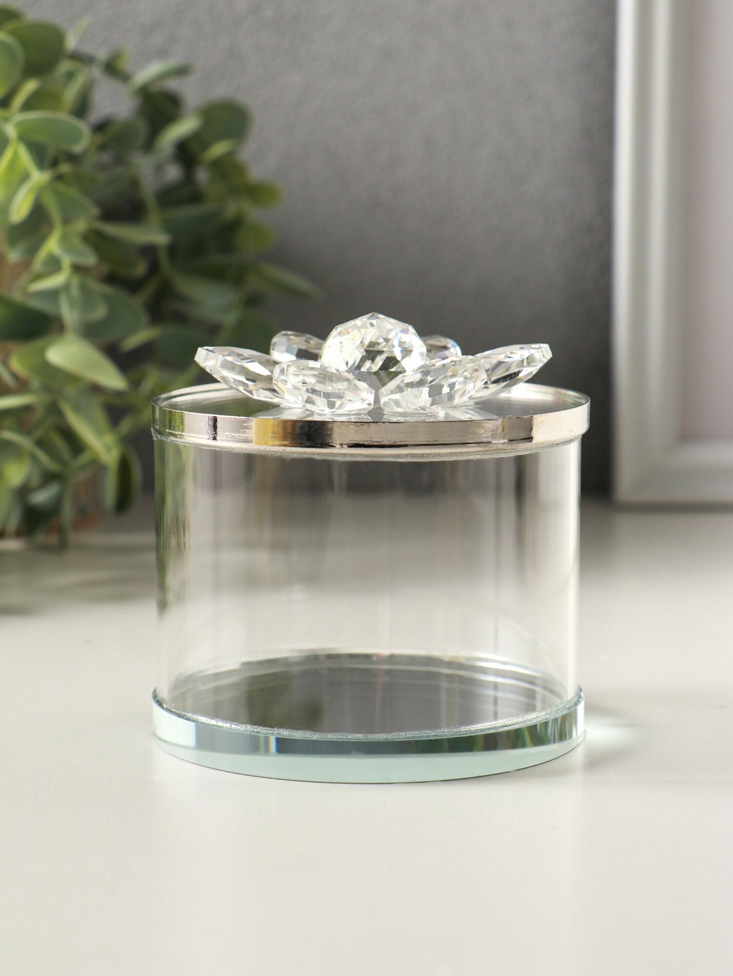 Шкатулка для украшений «Лотос», стекло, с крышкой и металлическим ободком под серебро 8.2×8.2×8.5 см