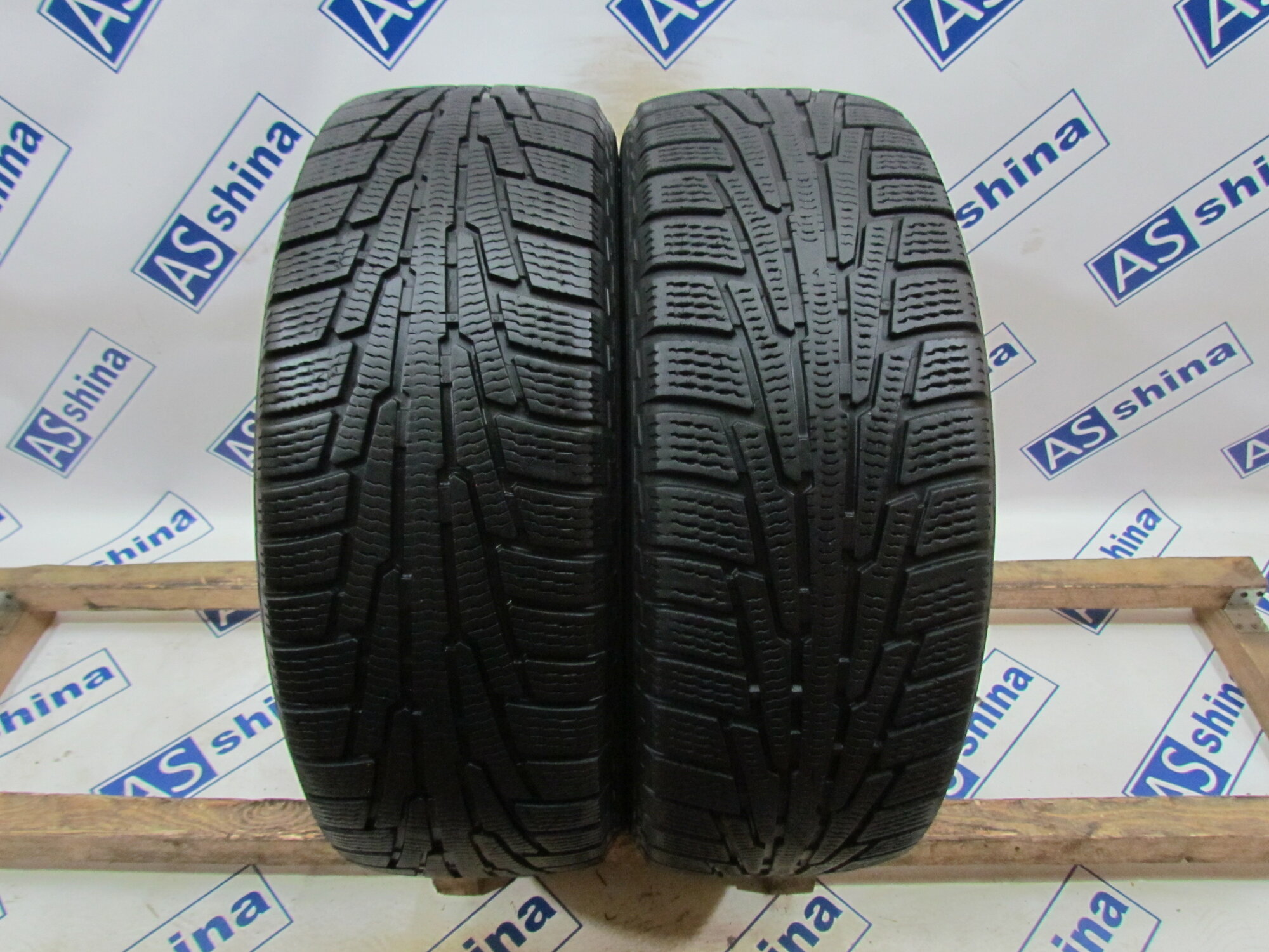 Комплект (2 шт) Nokian Hakkapeliitta R SUV 225 60 R17 зимние БУ шины 10-20% износ , артикул 0027712