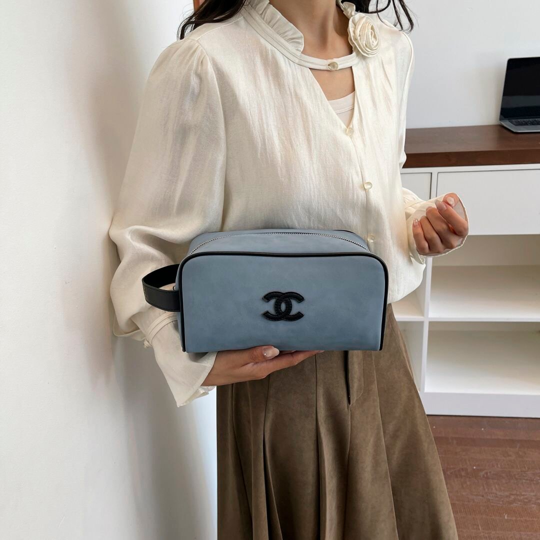 Chanel Косметичка дорожная для путешествий поездок