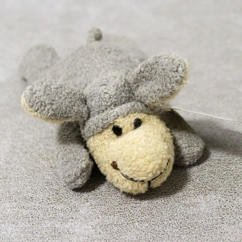 Плюшевый магнит на холодильник Grey Sheep