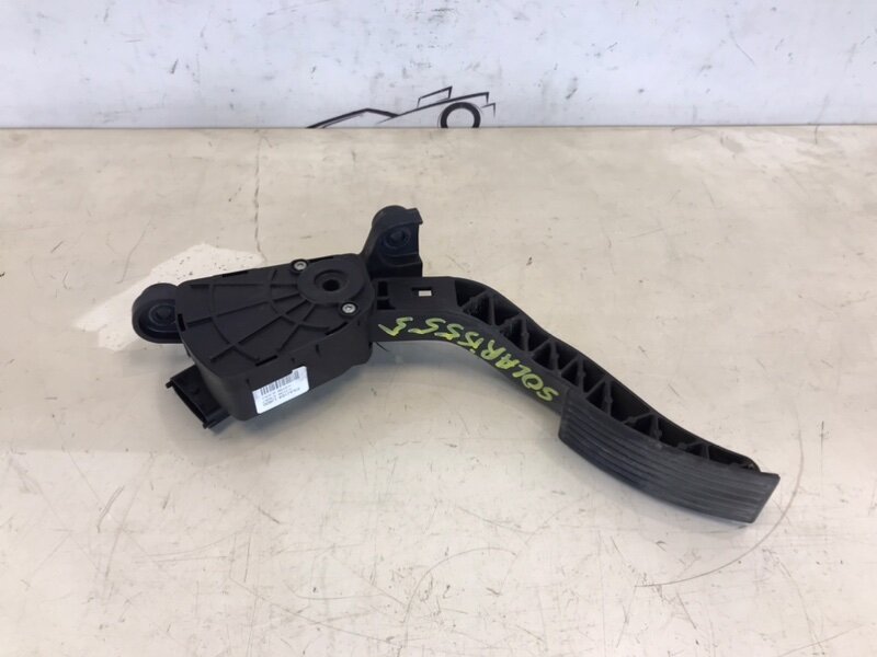 Б/У педаль газа Hyundai Solaris 2011 RB G4FA 36938 Hyundai-KIA арт. 351904A501, 327001J600