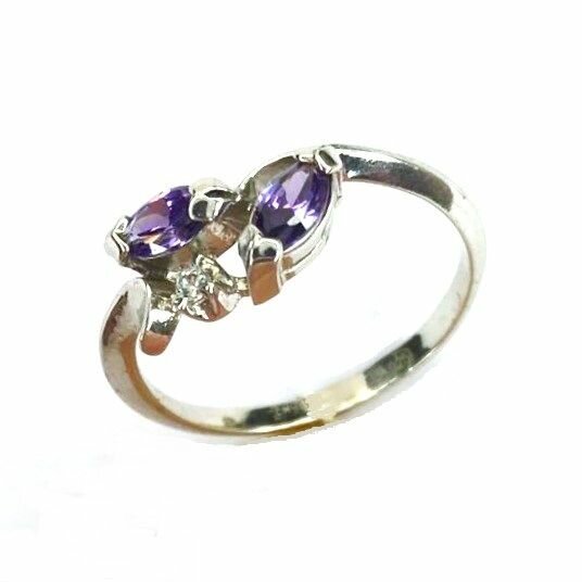 Кольцо тонкое, серебро, 925 проба, родирование, аметист, фианит
