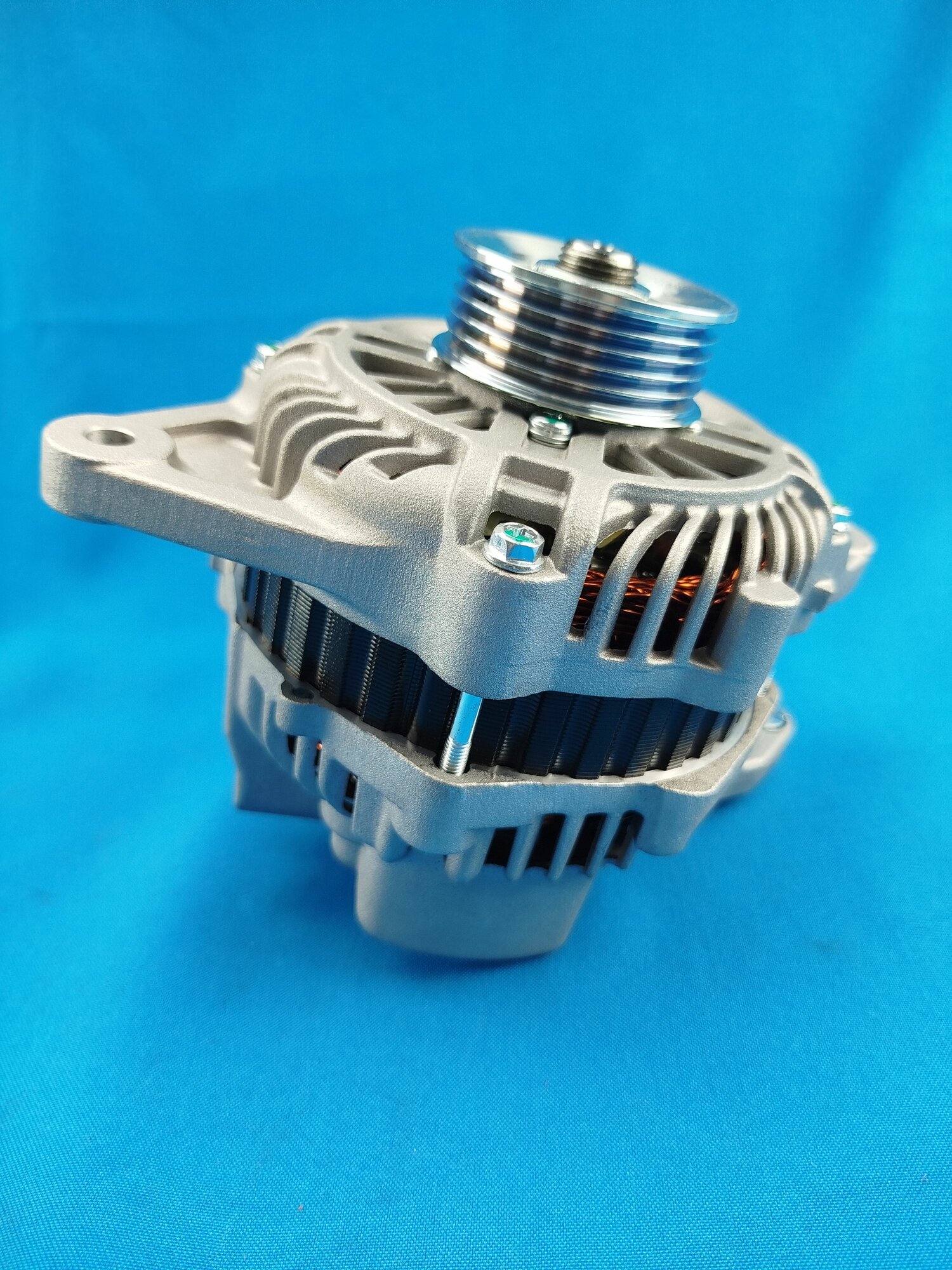 Генератор "LECAR" для автомобилей Mitsubishi Lancer X 07->17, ASX 10-> (85A)