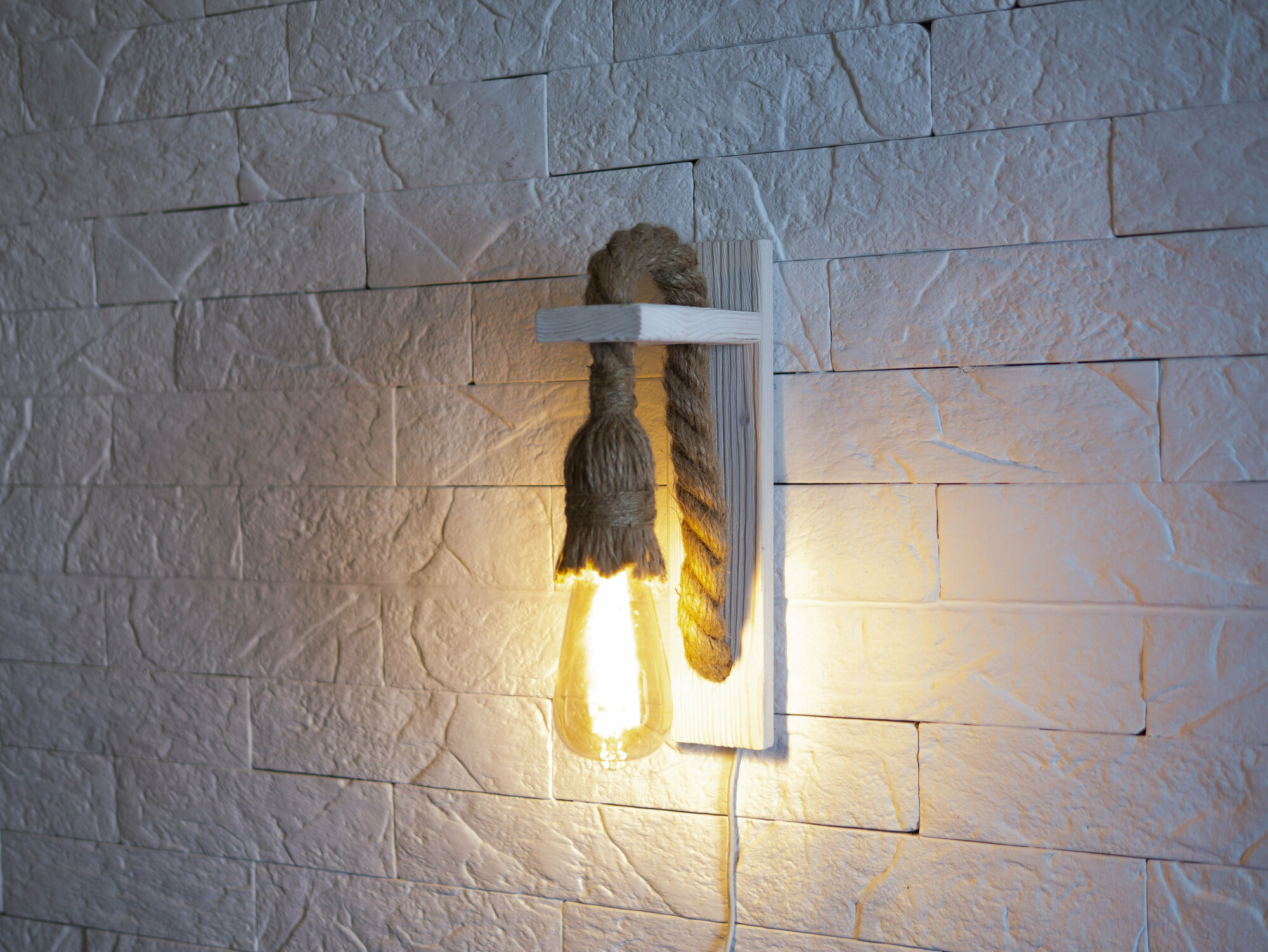 Настенный светильник ROGGWIL WHITE