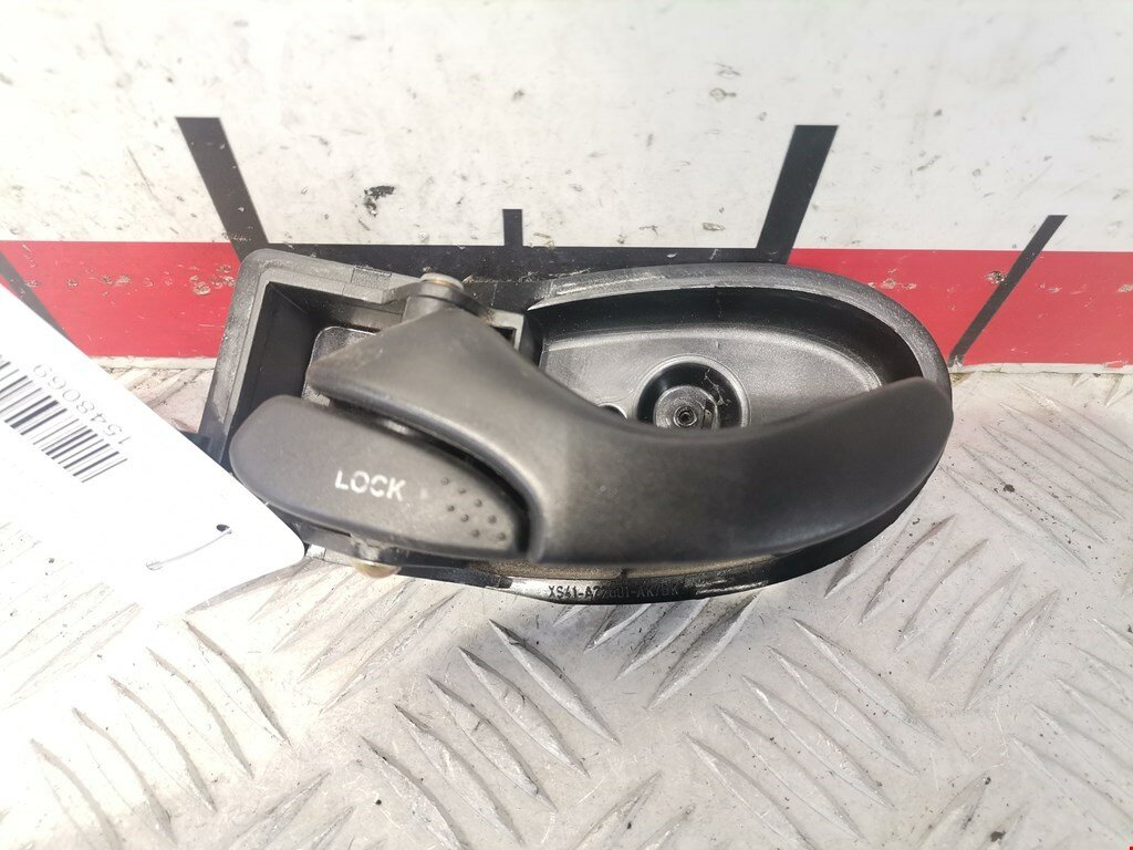 Ручка двери внутренняя передняя левая Ford Focus 1 XS41A22601AK арт. 1548069