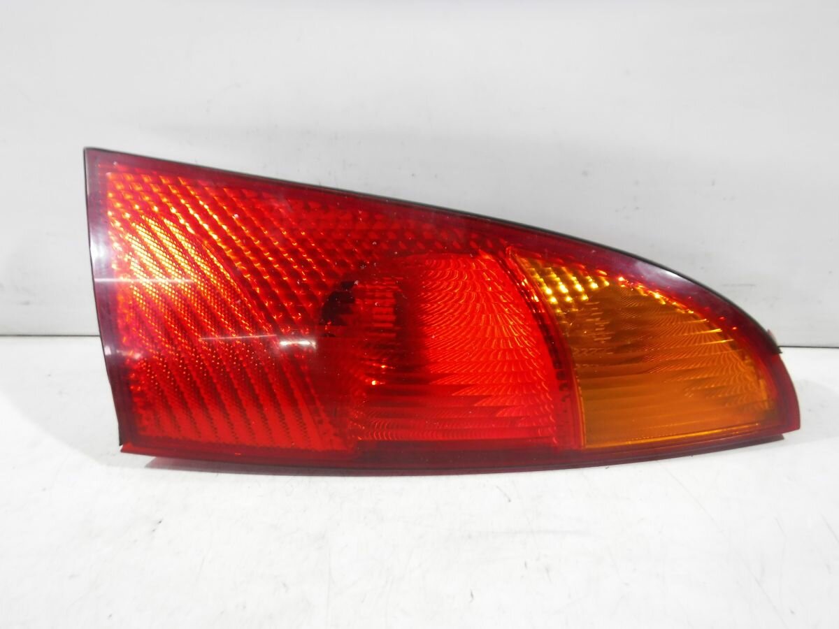 Фонарь задний правый Ford Focus I (1998—2004) 1214226