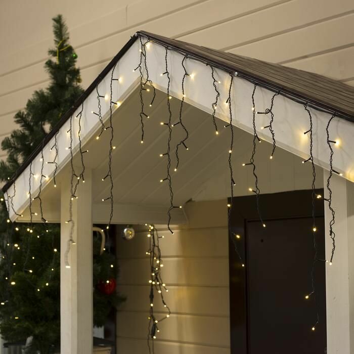 Гирлянда уличная Luazon Lighting "Бахрома" УМС, 3х0,6 м, 3W LED-160-220V, нить темная, свечение теплое белое (1080168)