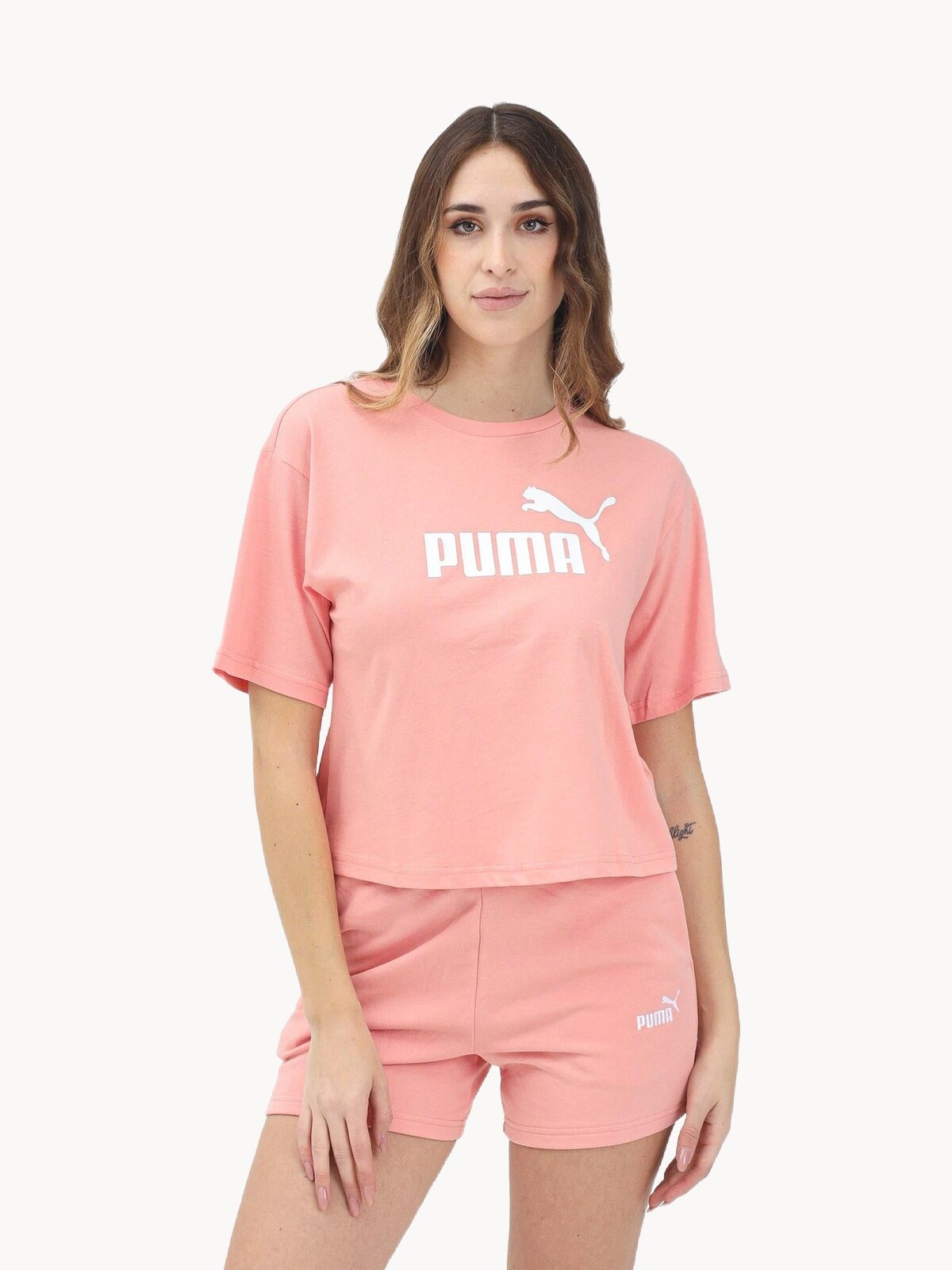 Футболка ESS Cropped No.1 Logo