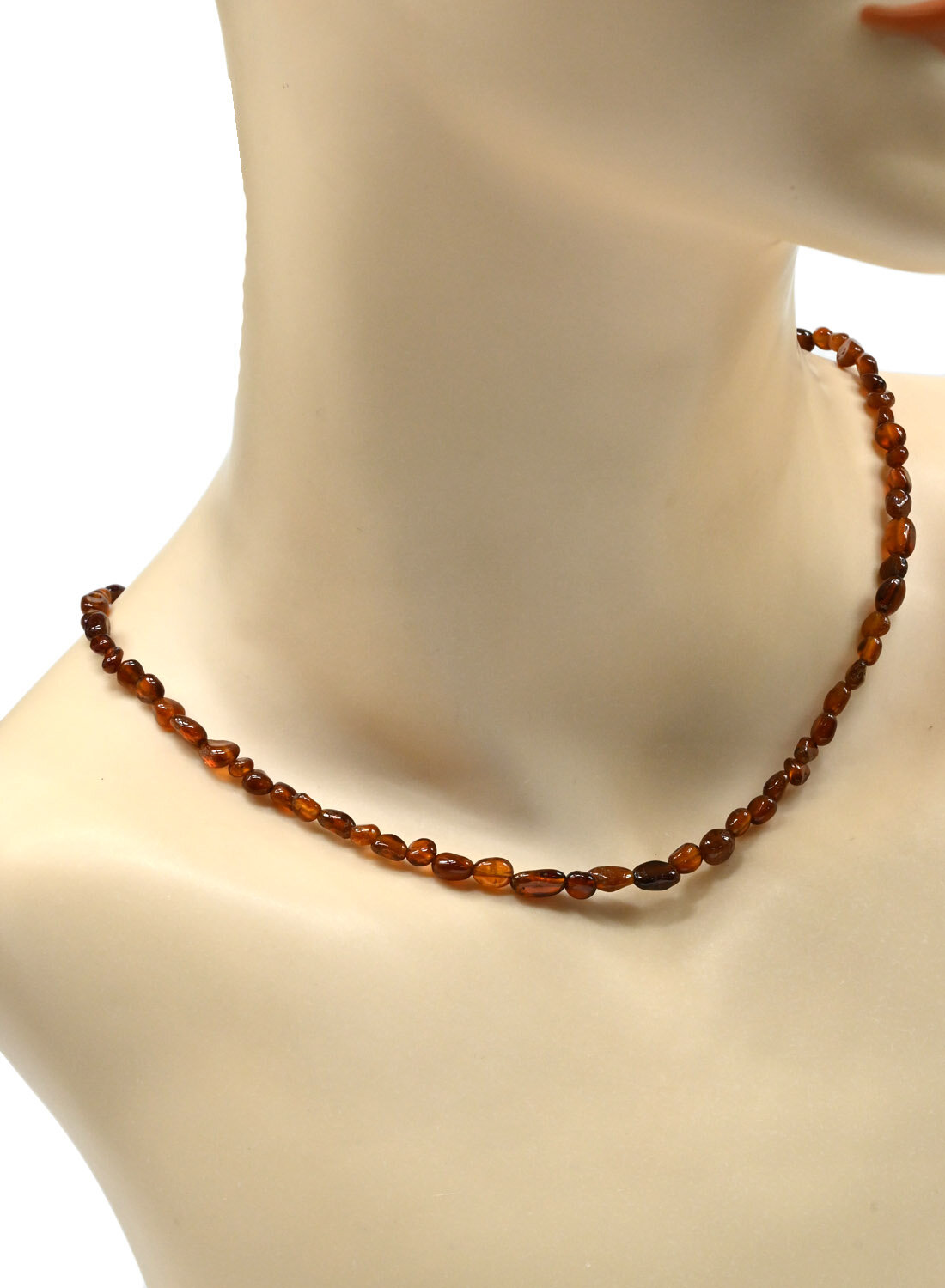 Бусы, гранат