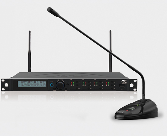 JTS CS-W4C/CS-W4T (662-698 МГц) Беспроводная четырёхканальная конференц-система.