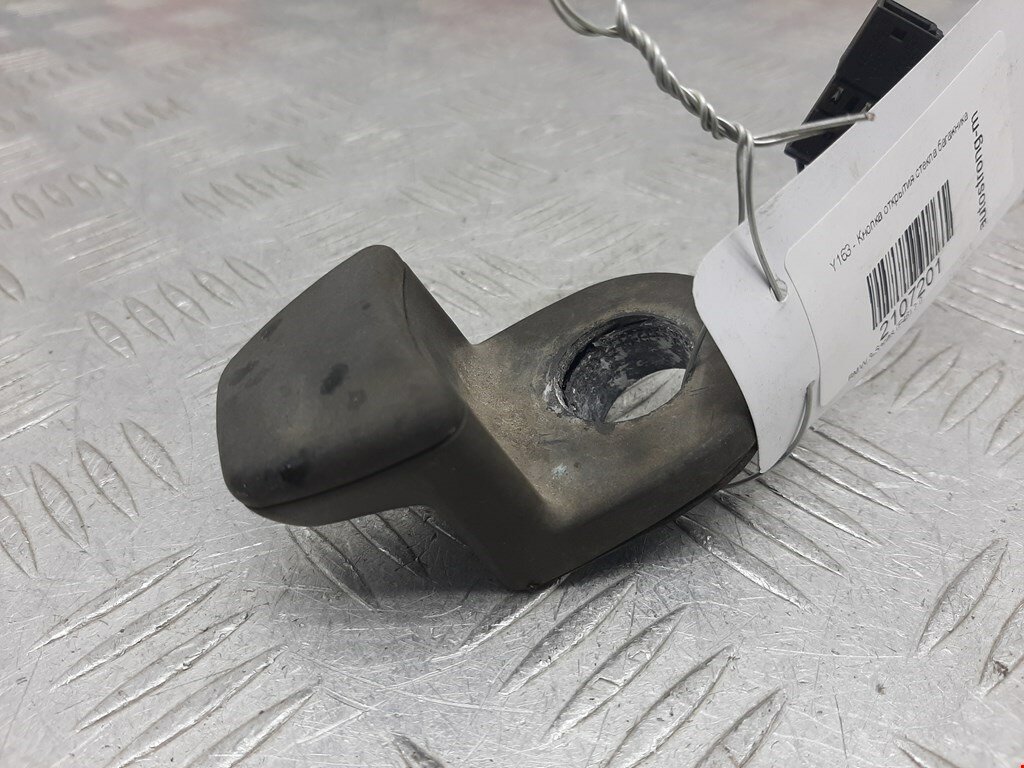 Кнопка открытия стекла багажника BMW 3-Series (E46) 61319200673 арт. 2107201