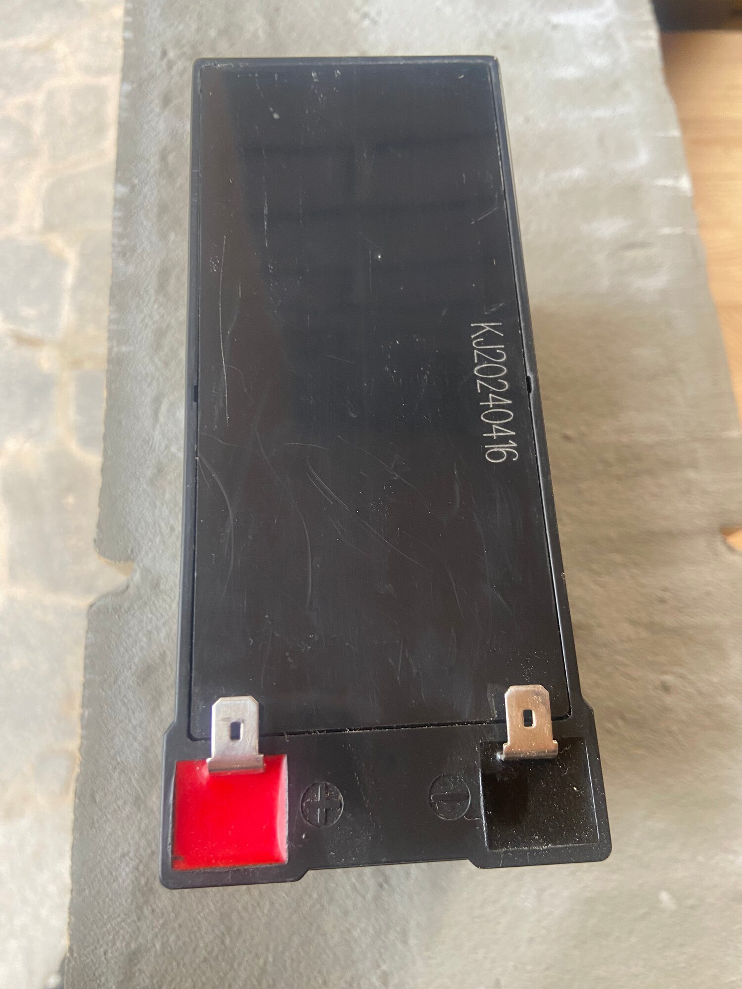 Аккумулятор TBC JS12-7.2, герметичный, необслуживаемый, 12 В, 7.2 Ач, черный