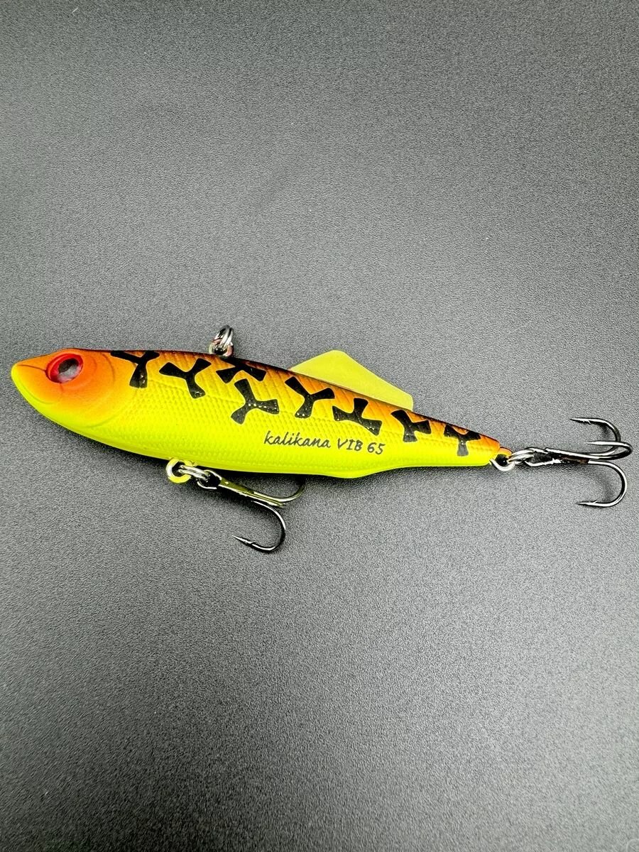 Раттлин Kalikana VIB для рыбалки 65 мм на голавль, щуку, судака, окуня.