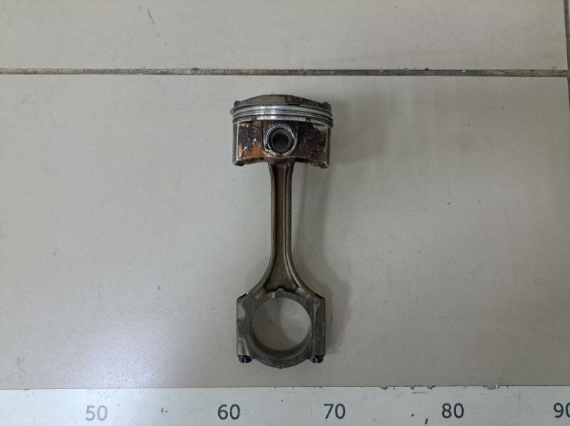 Поршень с шатуном Toyota Rav 4 A30 2006-2013 кат.номер: 1310137090 1320139205