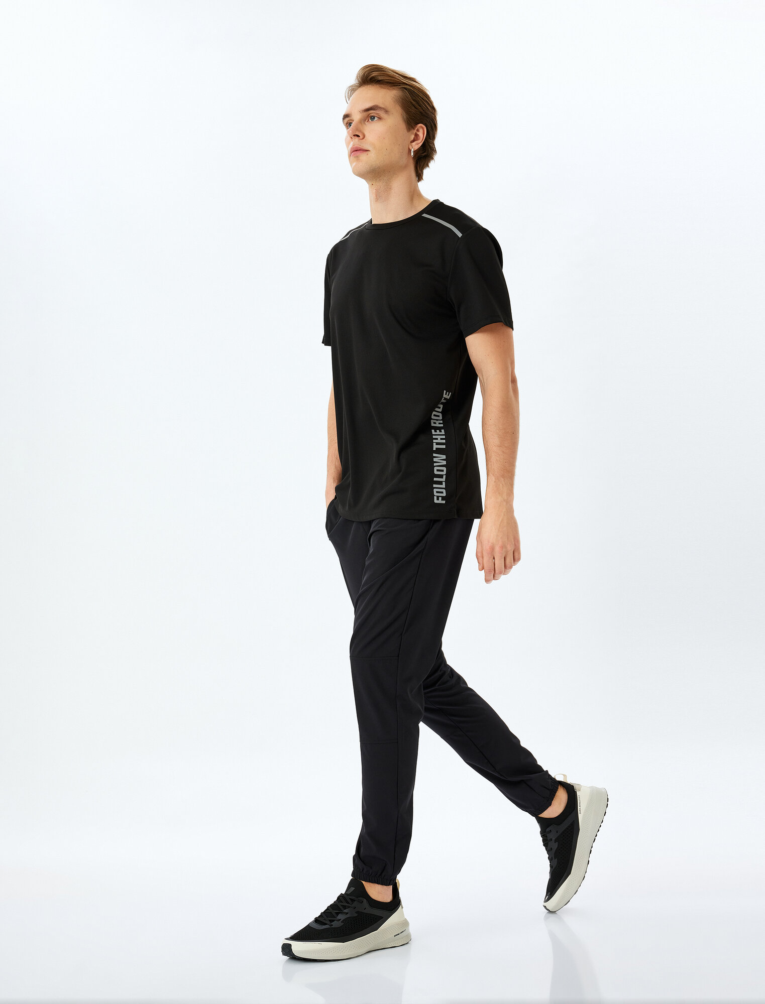 Брюки спортивные