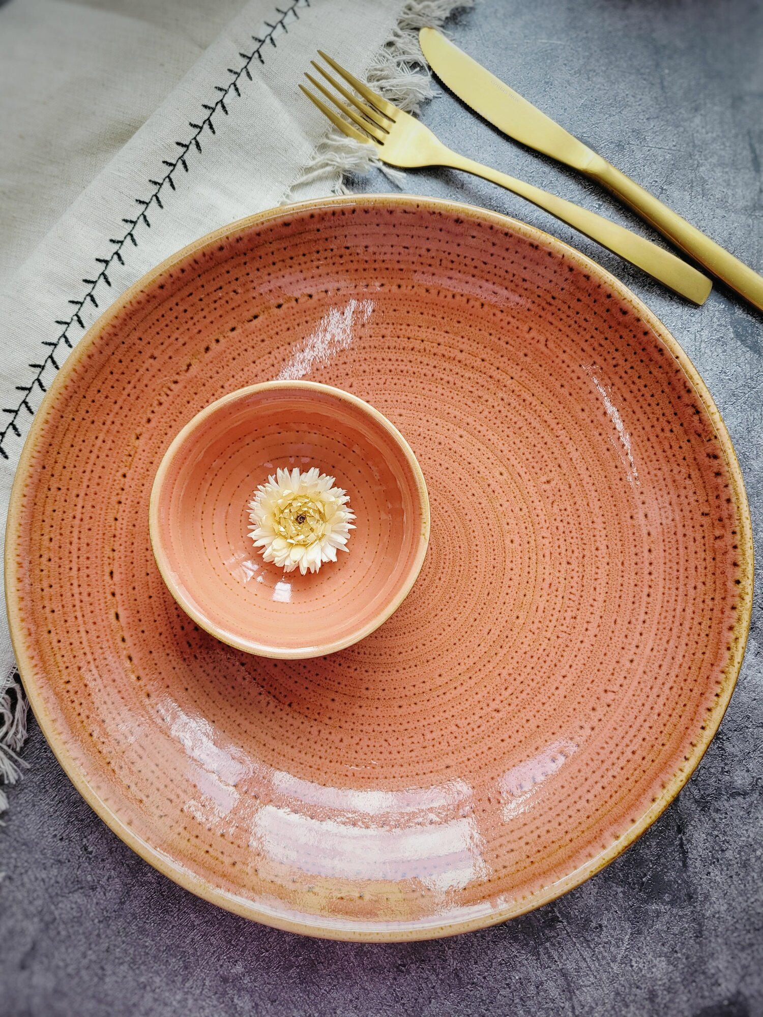 Набор столовой посуды синий RAK Porcelain "Coral Twirl" 2 предмета, тарелка глубокая 28. см, соусник. Ударопрочный, профессиональный фарфор. ОАЭ