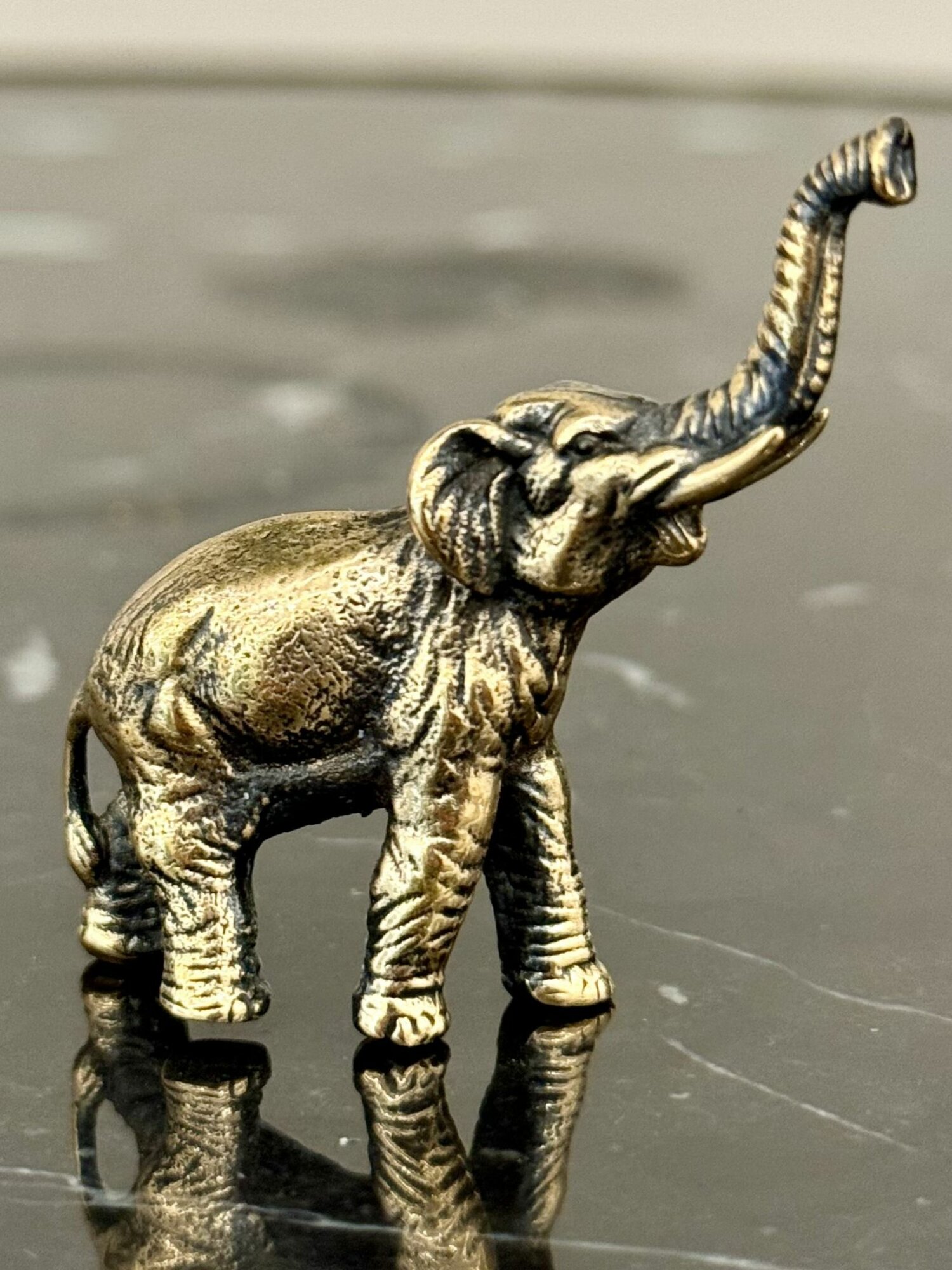 Статуэтка Слон для интерьера, фигурка для декора, сувенир подарочный, бронзовое литье
