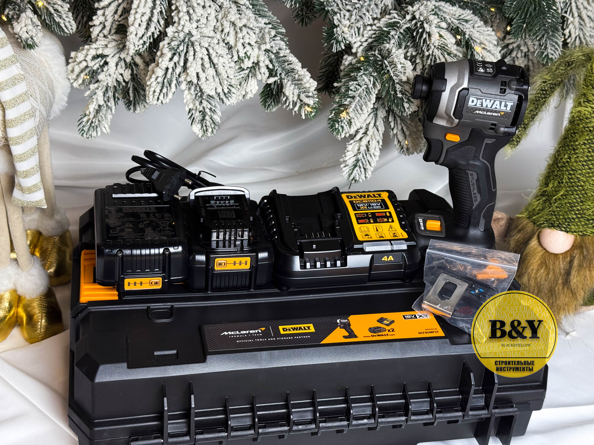 Шуруповерт DEWALT McLaren Limited Edition DCF85MP2T, 18В с 2 АКБ 5 Ач и ЗУ, в кейсе TSTAK