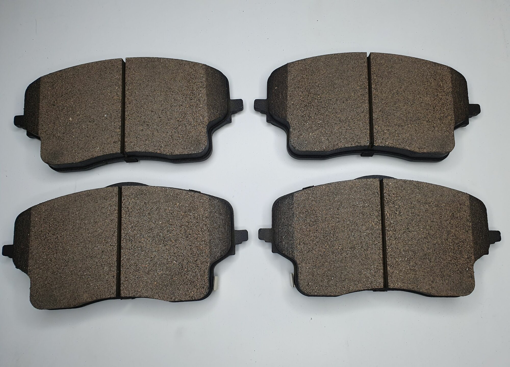 Колодки передние Geely Monjaro [2.0 16V 8AT внедорожник 4X4 Turbo] 4048087600