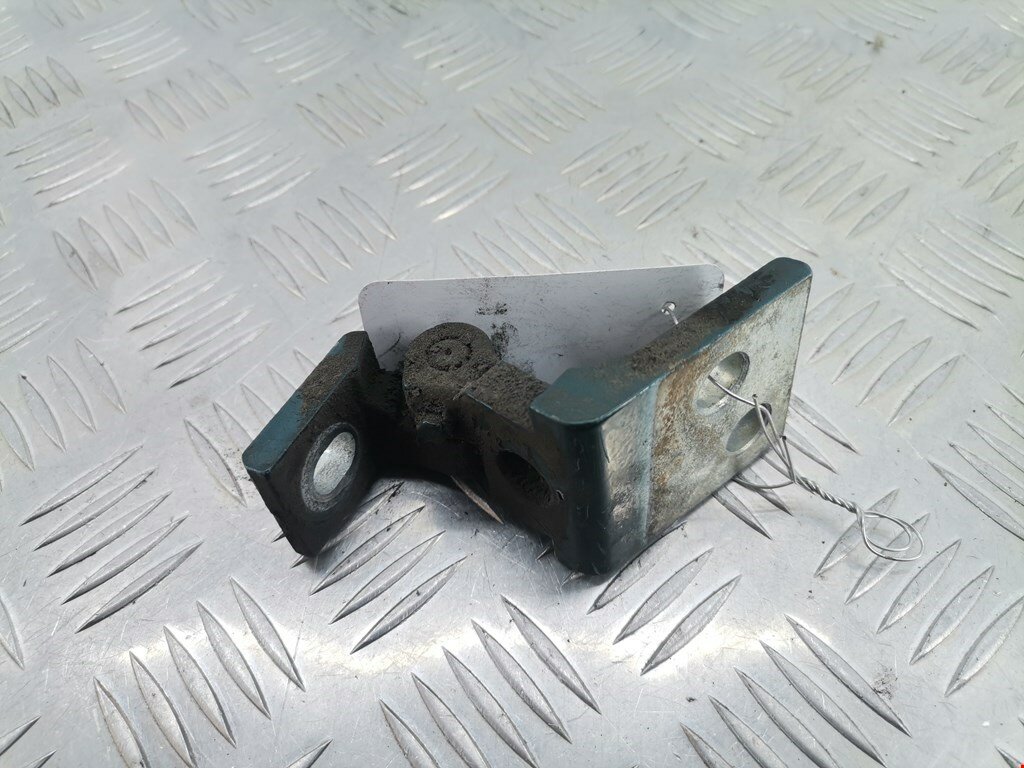 Петля двери задней правой Volkswagen Golf 3 1H4833410 арт. 1706439