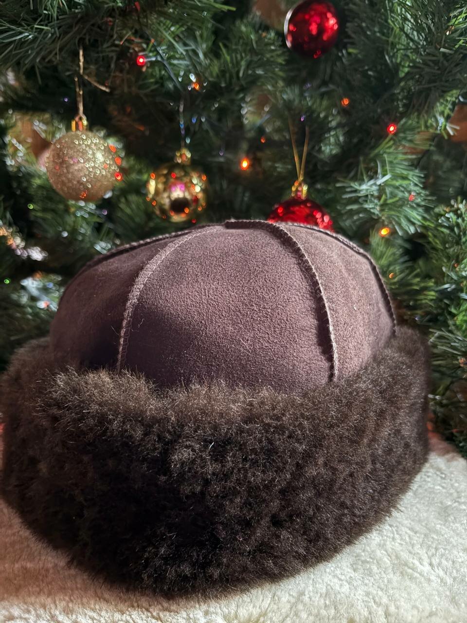 Профессиональная банная шапка "Царская"из натуральной овчины шоколадного цвета, ручной работы категории люкс