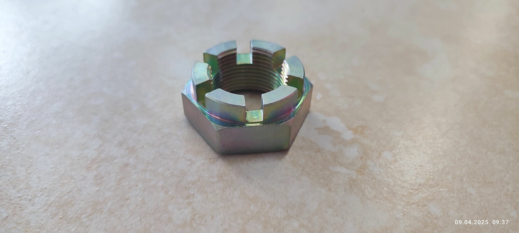 Гайка шестигранная корончатая М24х1,5 DIN 935-8Р (JU120671)