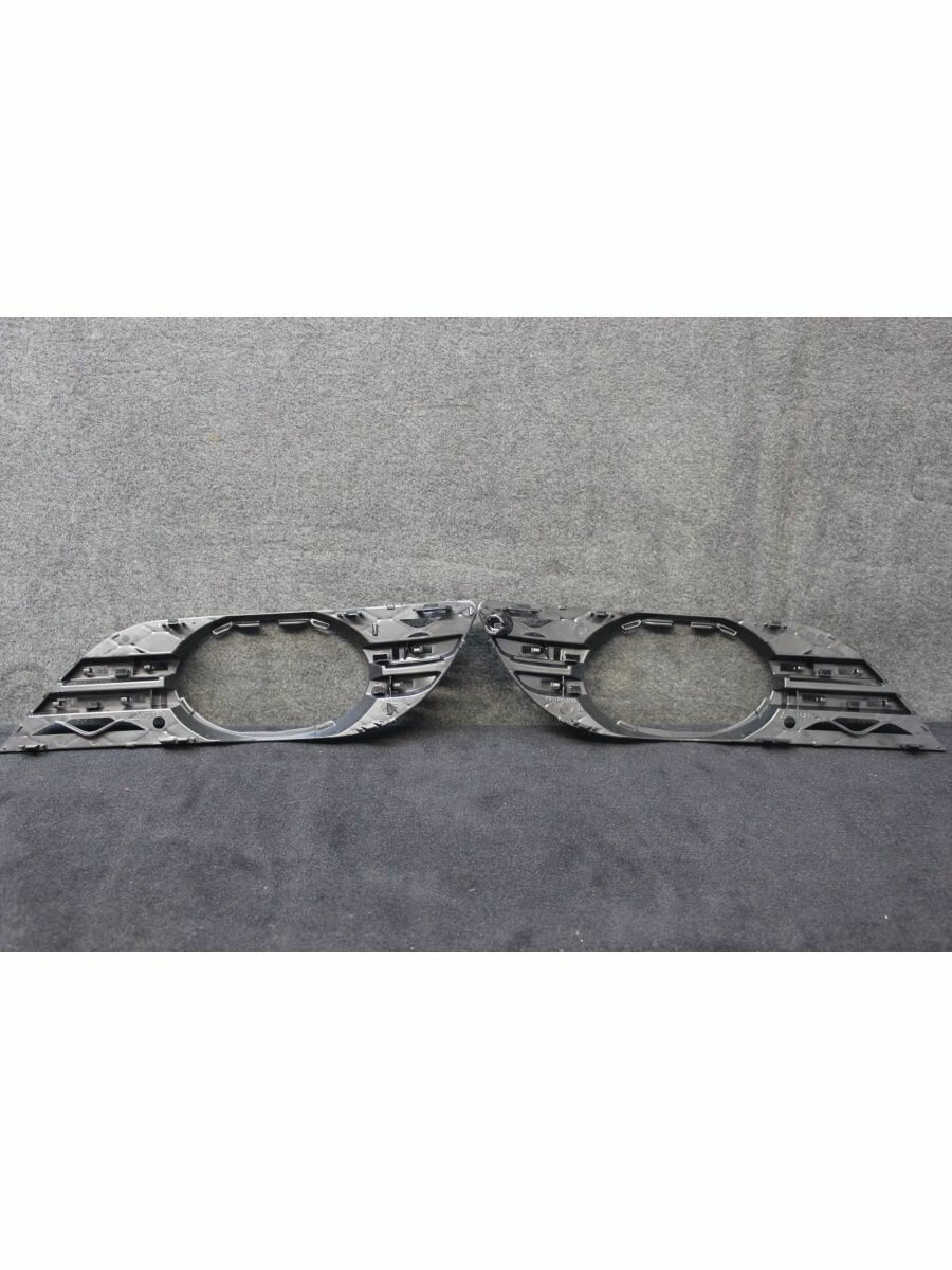 Вставки в противотуманные фары (накладки) Mercedes-Benz E-Class W211Для комплектации Авангард (комплект)