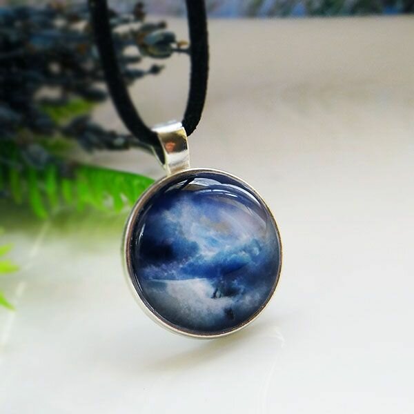 Колье, стекло