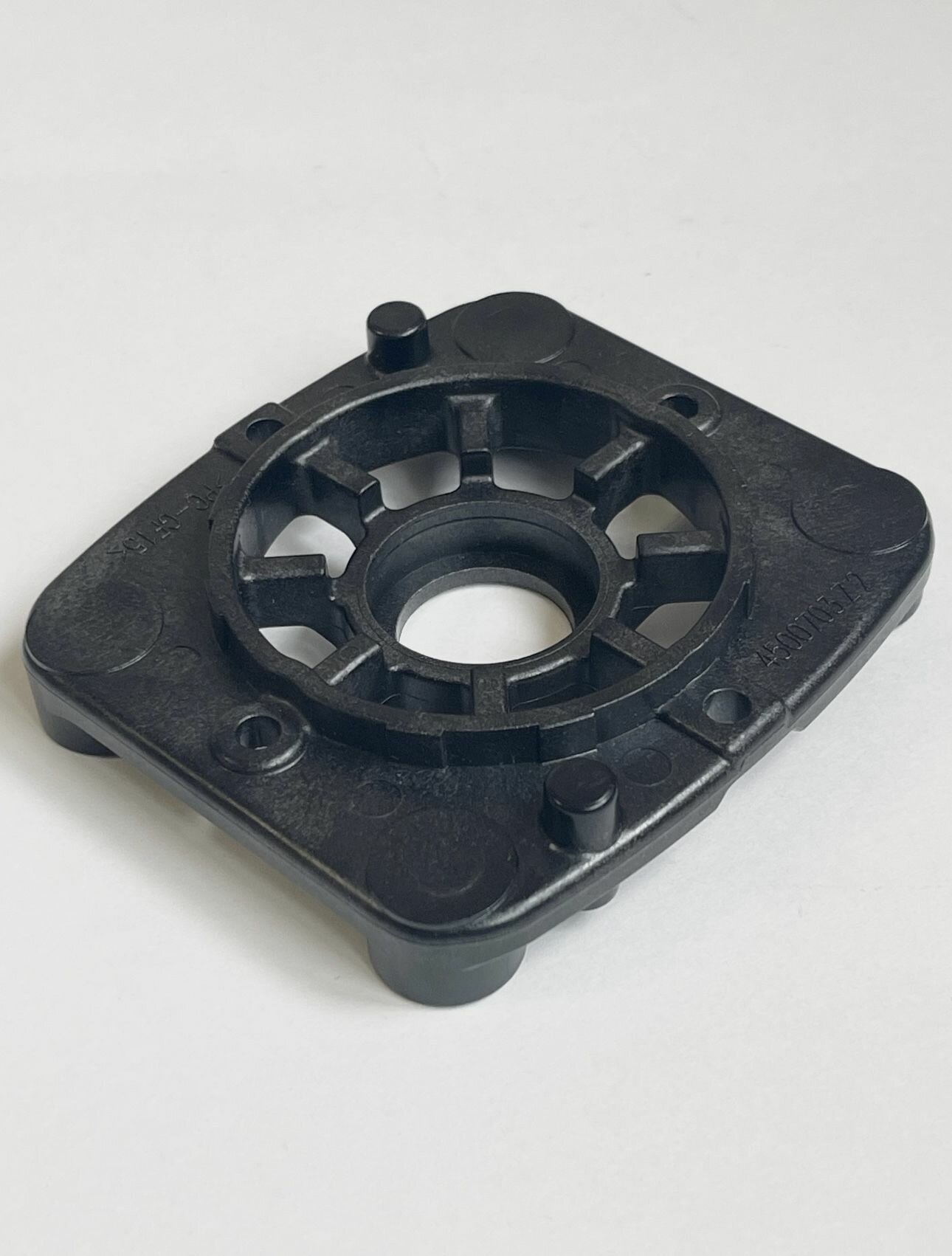 Корпус подшипника подходит для шлифовальных машин Makita ( Макита). Артикул 450070-3