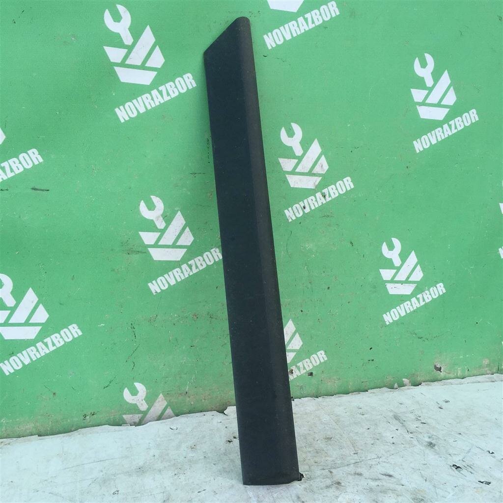 Молдинг задней правой двери VW Passat B3 1988-1993