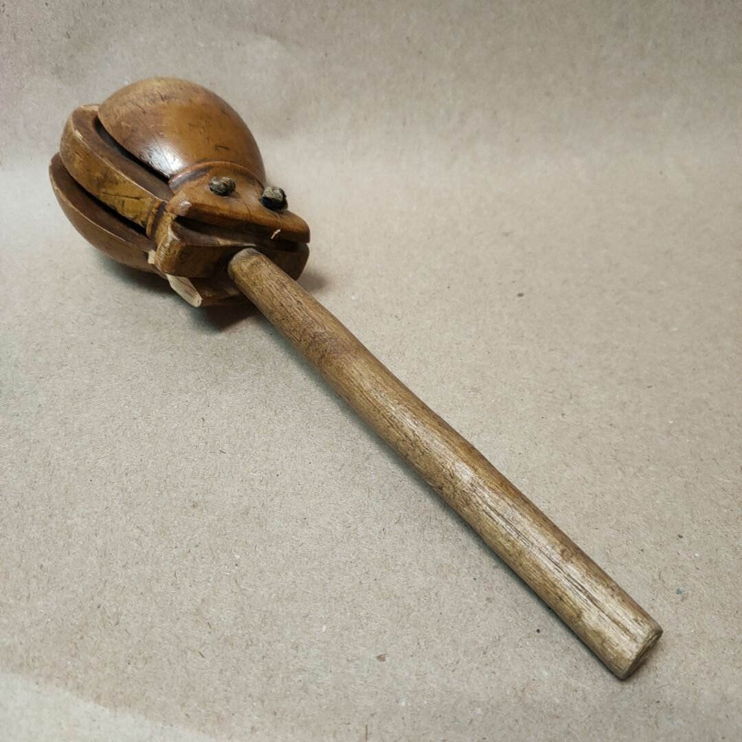 Кастаньеты на ручке деревянные старинные