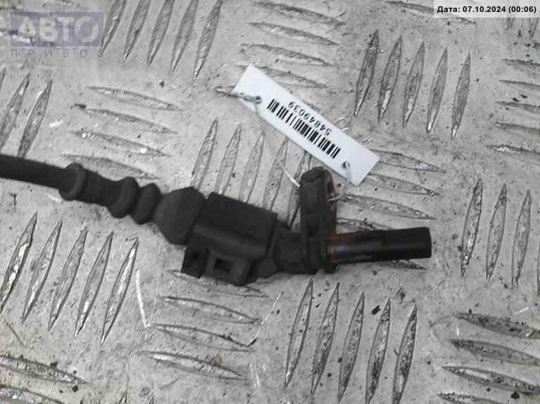 Датчик ABS передний Volkswagen Golf-5
