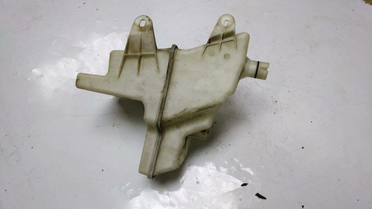 Бачок омывателя Saab 9-3
