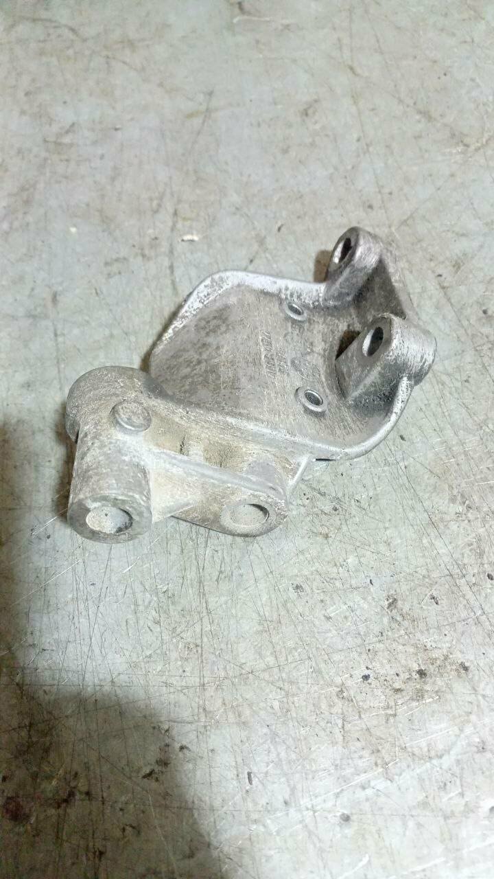 Кронштейн генератора Chrysler PT Cruiser рест. (2005 - 2010) 4668445AA