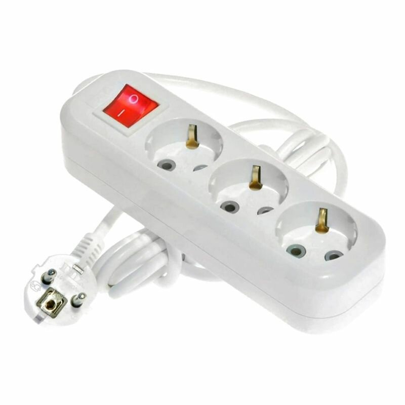 Удлинитель LUX У3-ЕВК-02 с выключателем трехместный с заземлением, 250 В 16 А, 2 м (4606400419860)