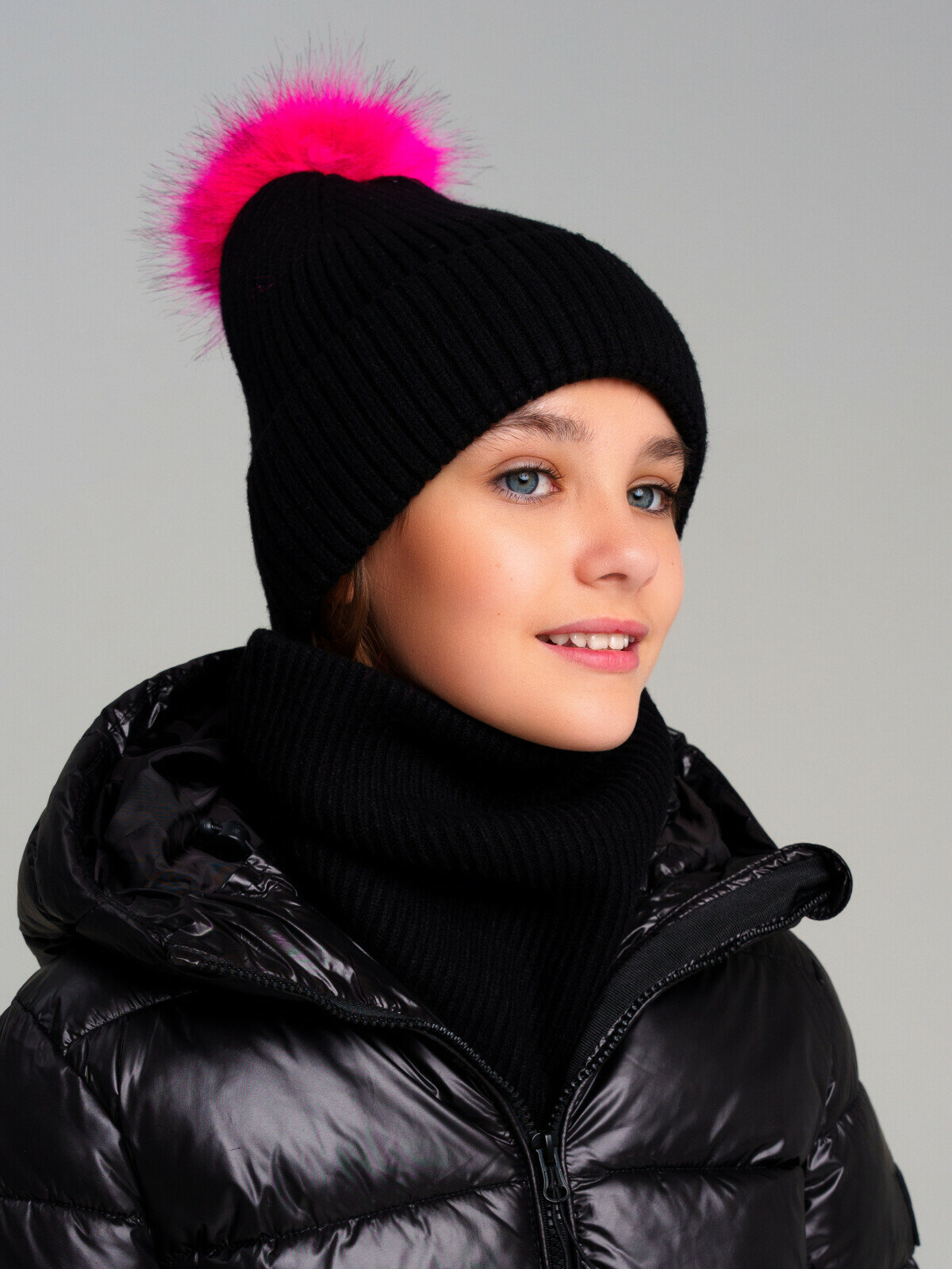 Комплект с головным убором для девочек