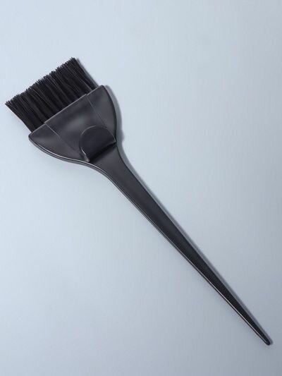 Кисть для окрашивания волос с фиксатором, 21 5.5( 1) см, чёрная