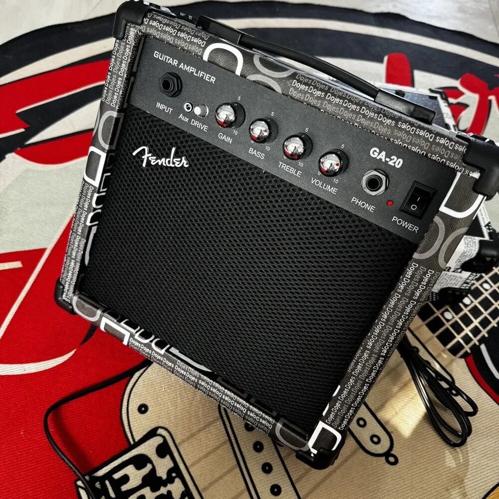 Усилитель для электрогитары Fender GA20 GA-20 мощностью 20 Вт, черный, Вдохновляющее качество звука, Более креативный тон, Профессиональные аксессуары