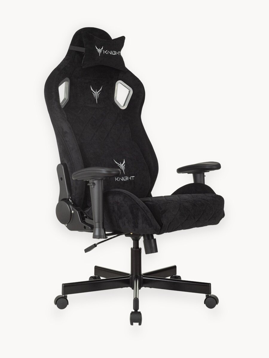 Компьютерное кресло Knight Outrider черное, с регулировкой подлокотников, игровое