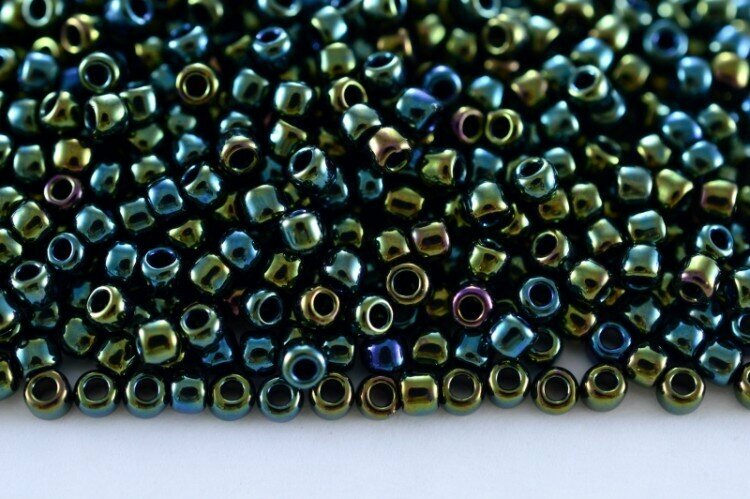 Бисер японский TOHO круглый 8/0 #0084 зеленый/коричневый, металлизированный ирис, 10 грамм