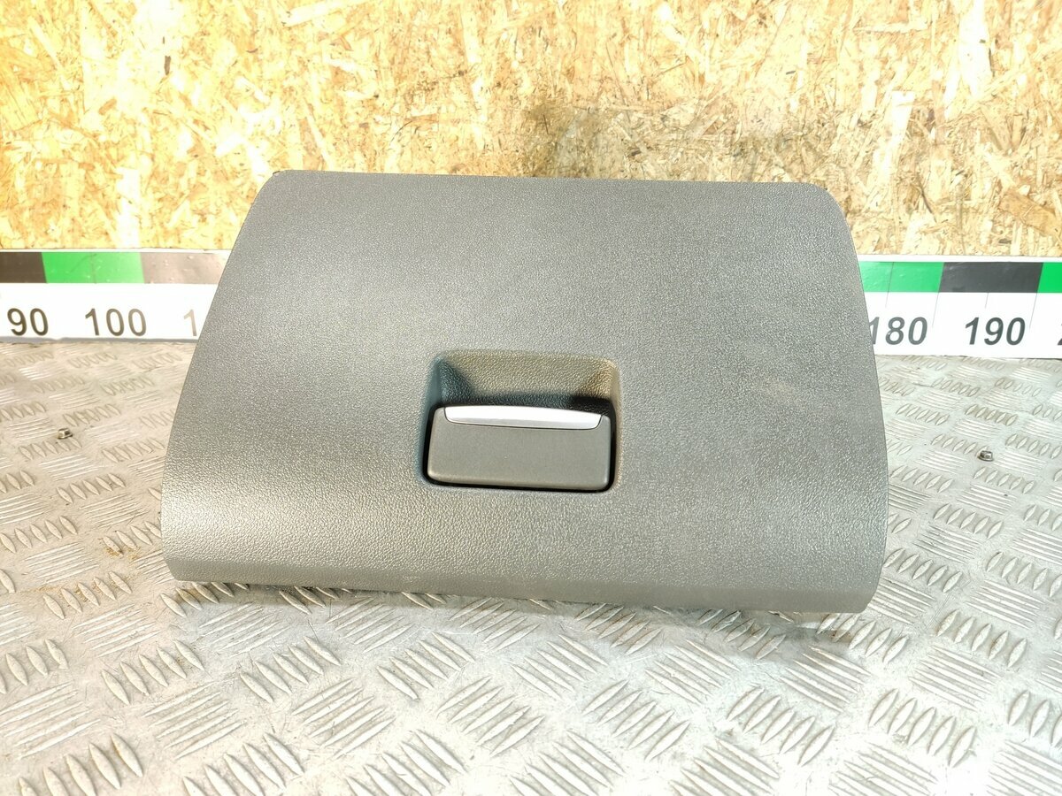 Бардачок FORD Focus 2 2005-2008 4M51A06044