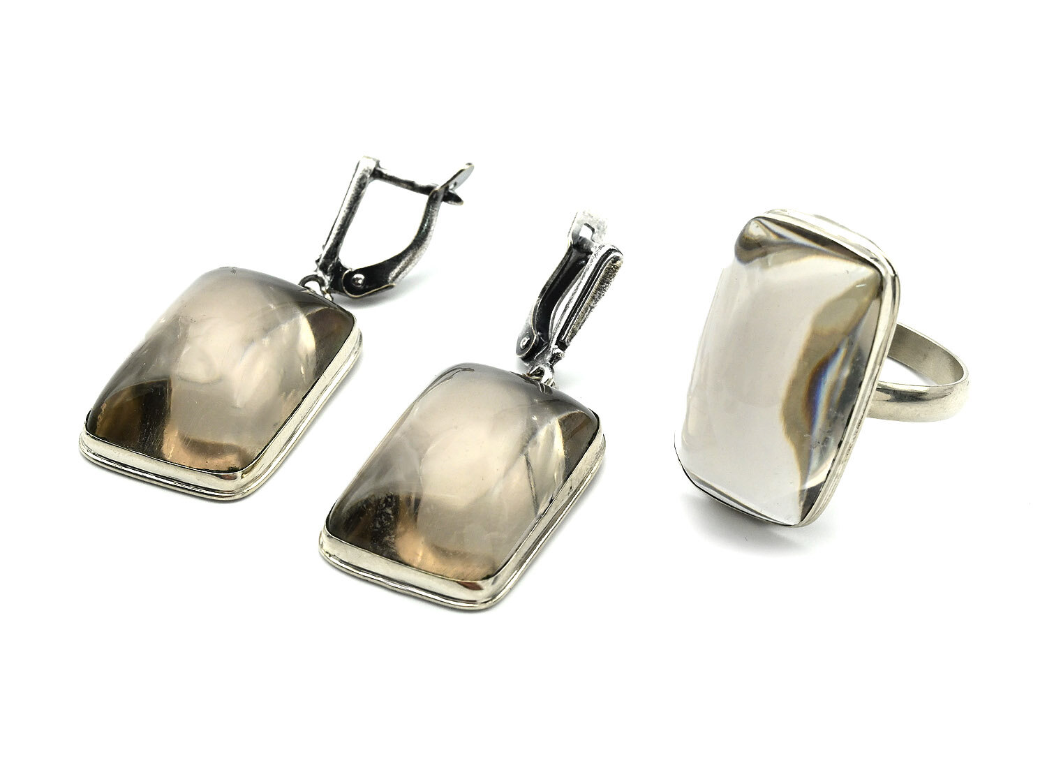 Комплект бижутерии: серьги, кольцо, топаз