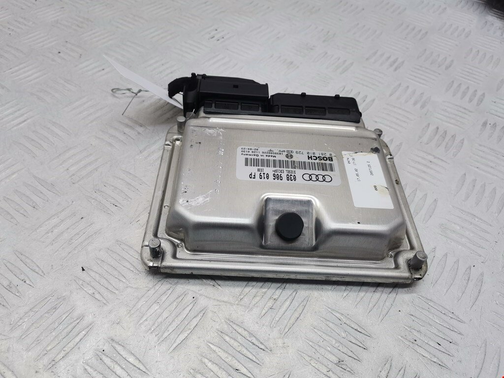 Блок управления двигателем Audi A6 C5 3B0997553LX арт. 963740