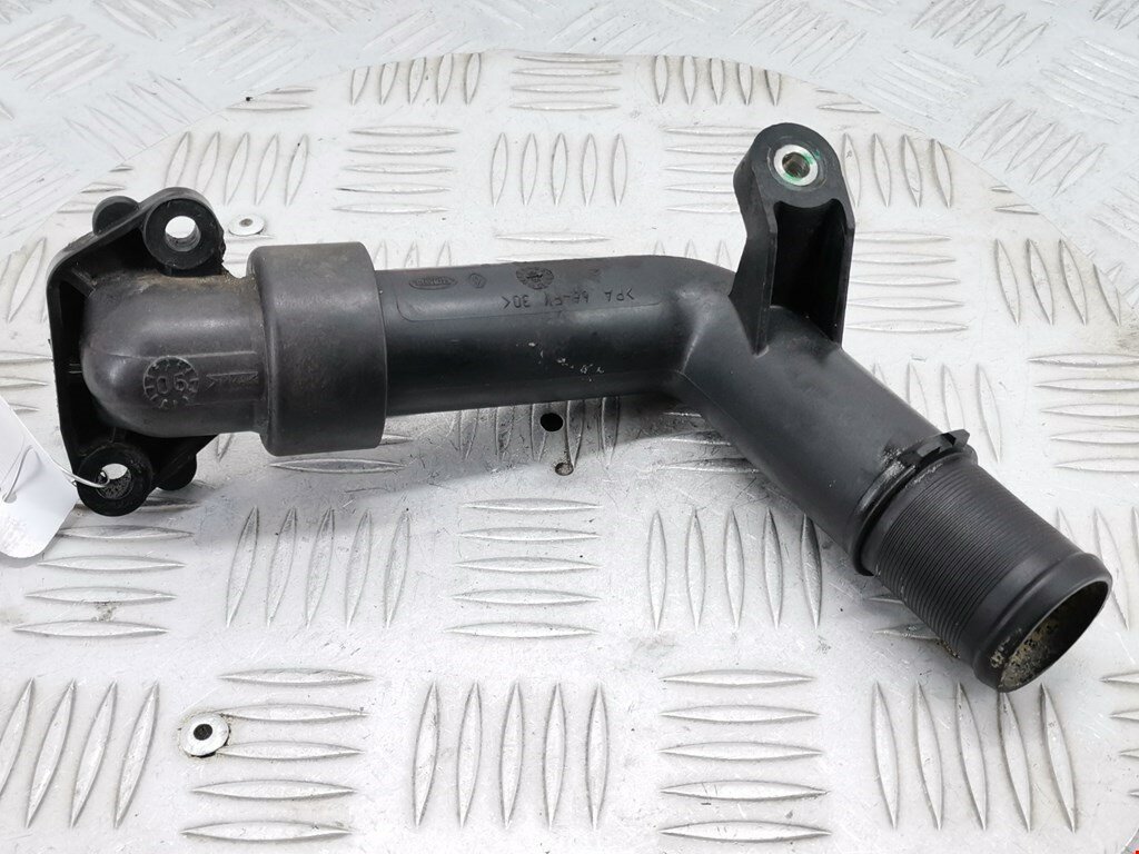 Патрубок охлаждения Renault Clio 3 7700111985 арт. 1813936