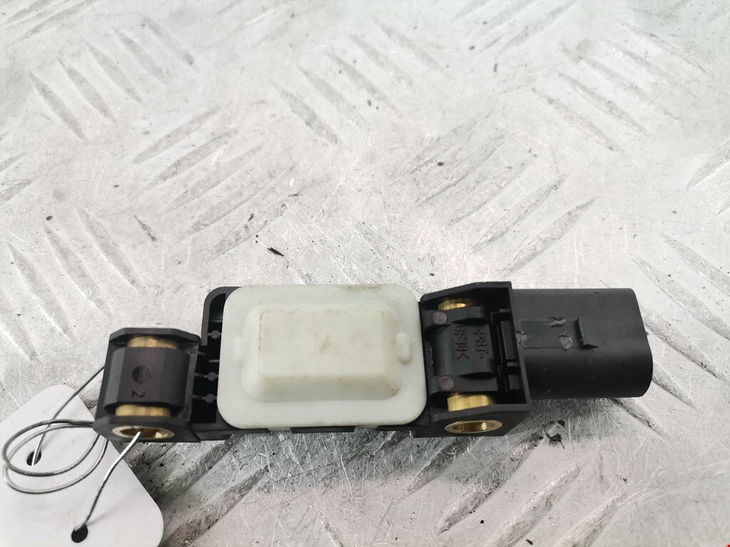 Датчик удара Volkswagen Touareg 1 4B0959643E арт. 1729036