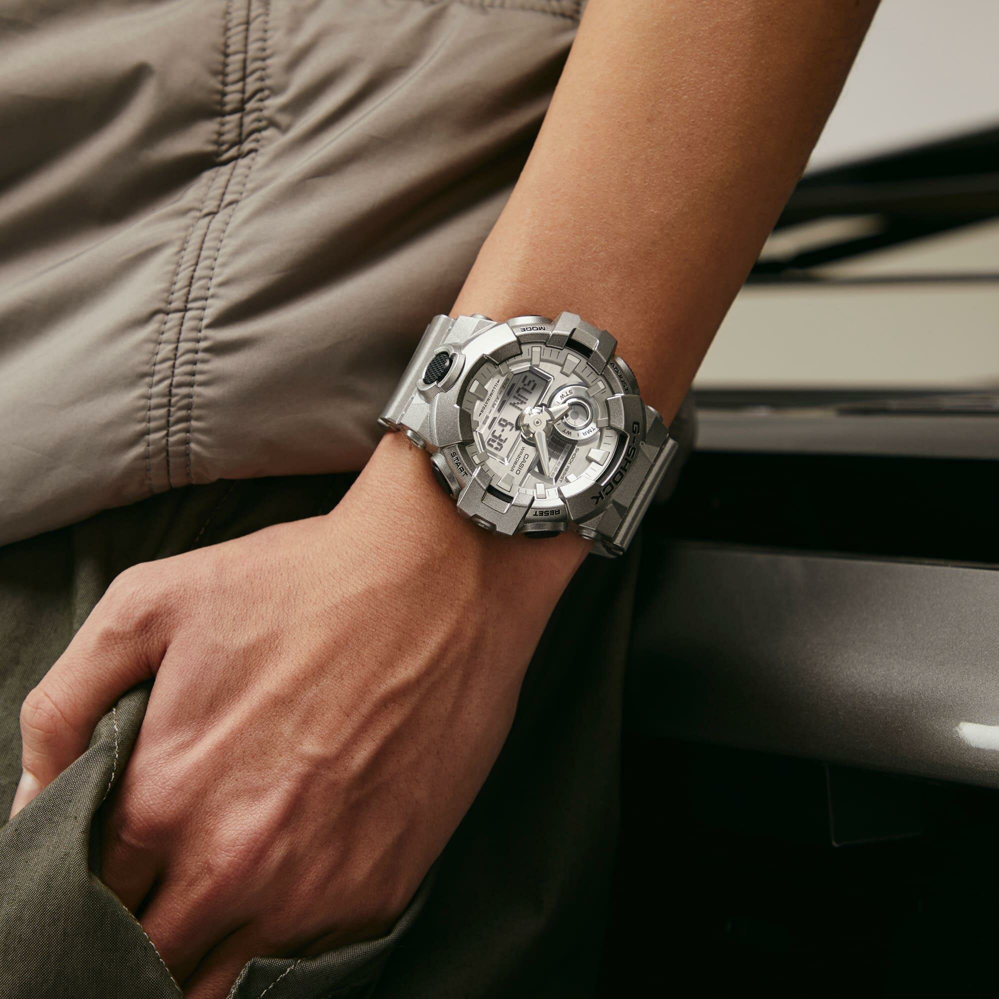 Наручные часы CASIO G-Shock, серебряный — фото 1