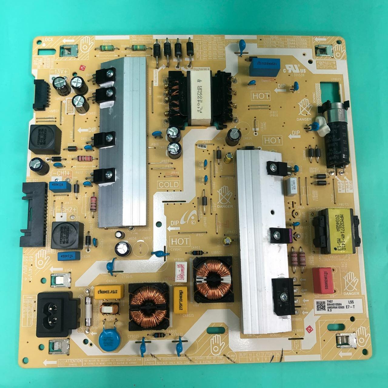 Блок питания L55E7 THS BN44-01058A QE55Q60TAU