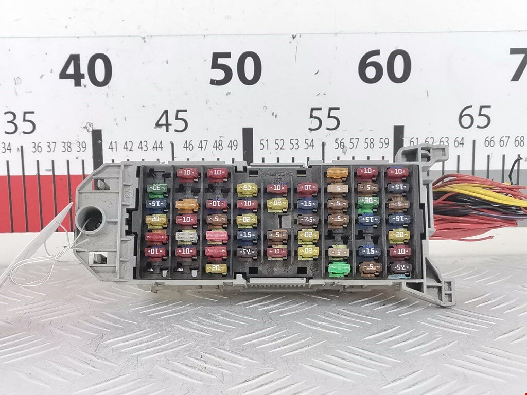 Блок предохранителей Opel Meriva A 93363136 арт. 1516165